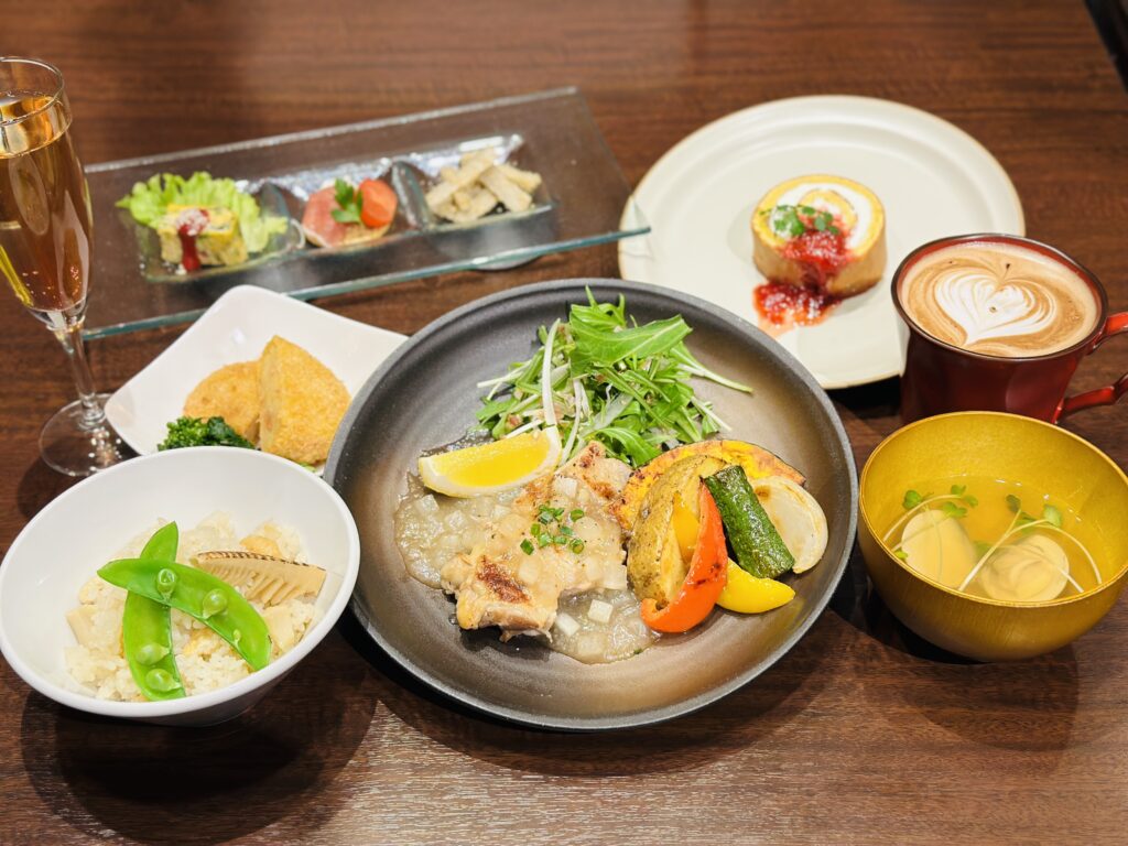 春の女子会ランチプラン開始のお知らせ💐 | [公式] MONZEN TERRACE ENYA モンゼンテラスエンヤ
